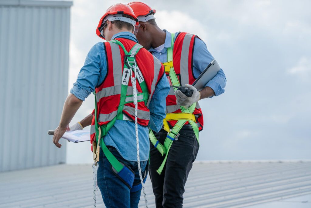 Commercial Roof Inspection (8 Steps Guide)